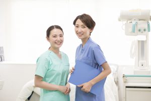 HCU（高度治療室）とは？ICU（集中治療室）とどう違うの？｜HCUでの看護師の役目を紹介 | MORE REJOB